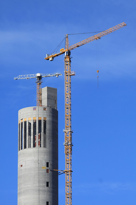 Liebherr erects tower crane at an altitude of 225 metres - Liebherr