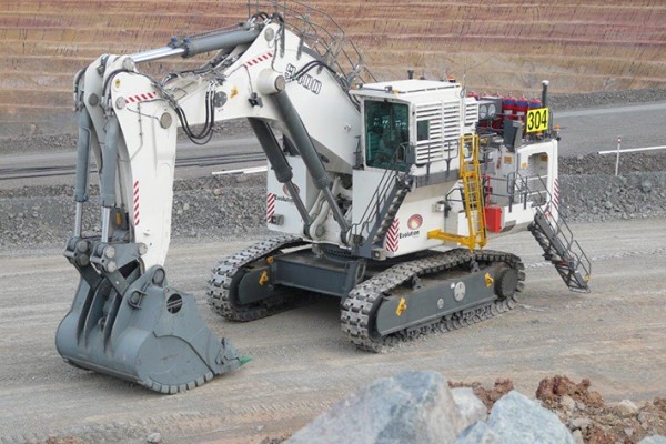 Evolution Mining adds Liebherr R 9400 mining excavator to Lake Cowal ...