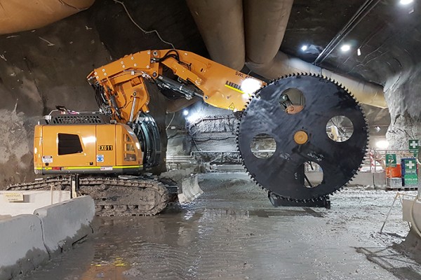 Australia’s first Liebherr R 950 Tunnel Excavators delivered into New ...