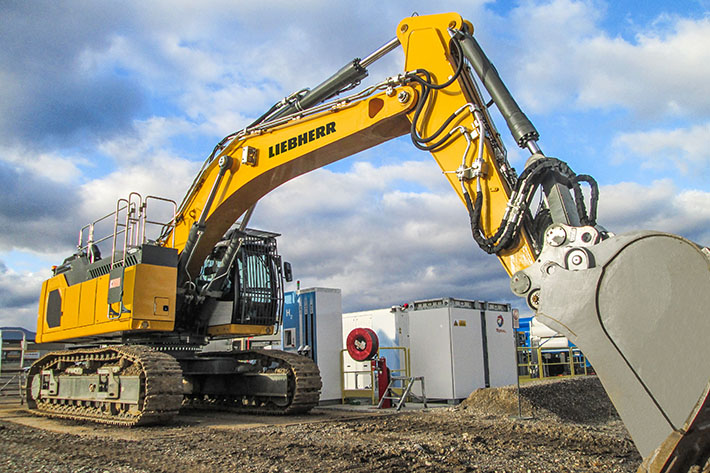 Liebherr debuts hydrogen-powered excavator - Build in Digital