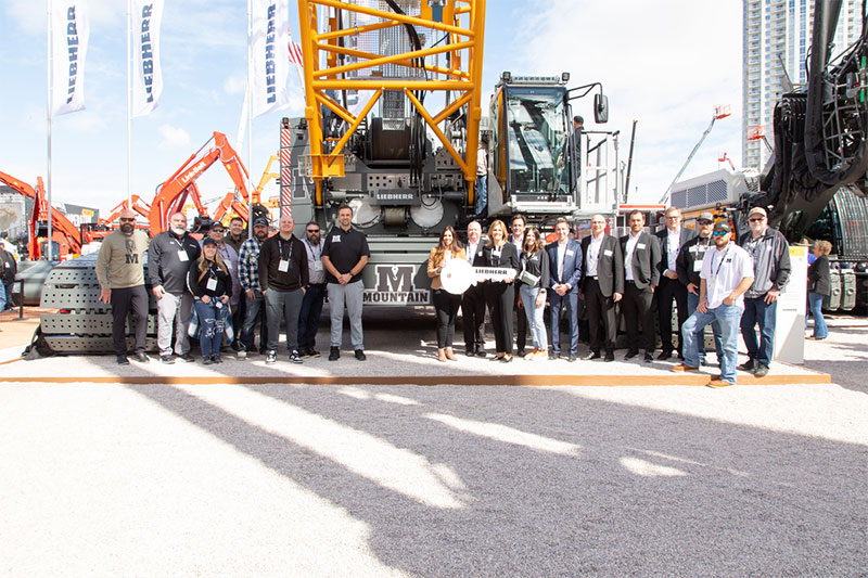 Mountain Crane takes delivery of the LR 1400 SX at Conexpo 2023 | Liebherr