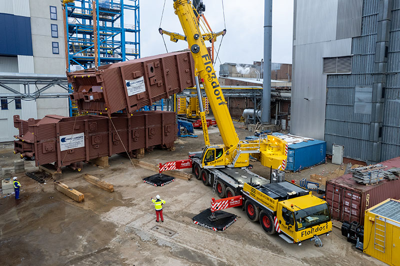 LTM 1300-6.3 – A powerhouse over the rear | Liebherr