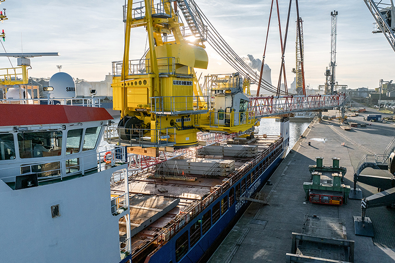 FPSO with two new Liebherr offshore cranes | Liebherr